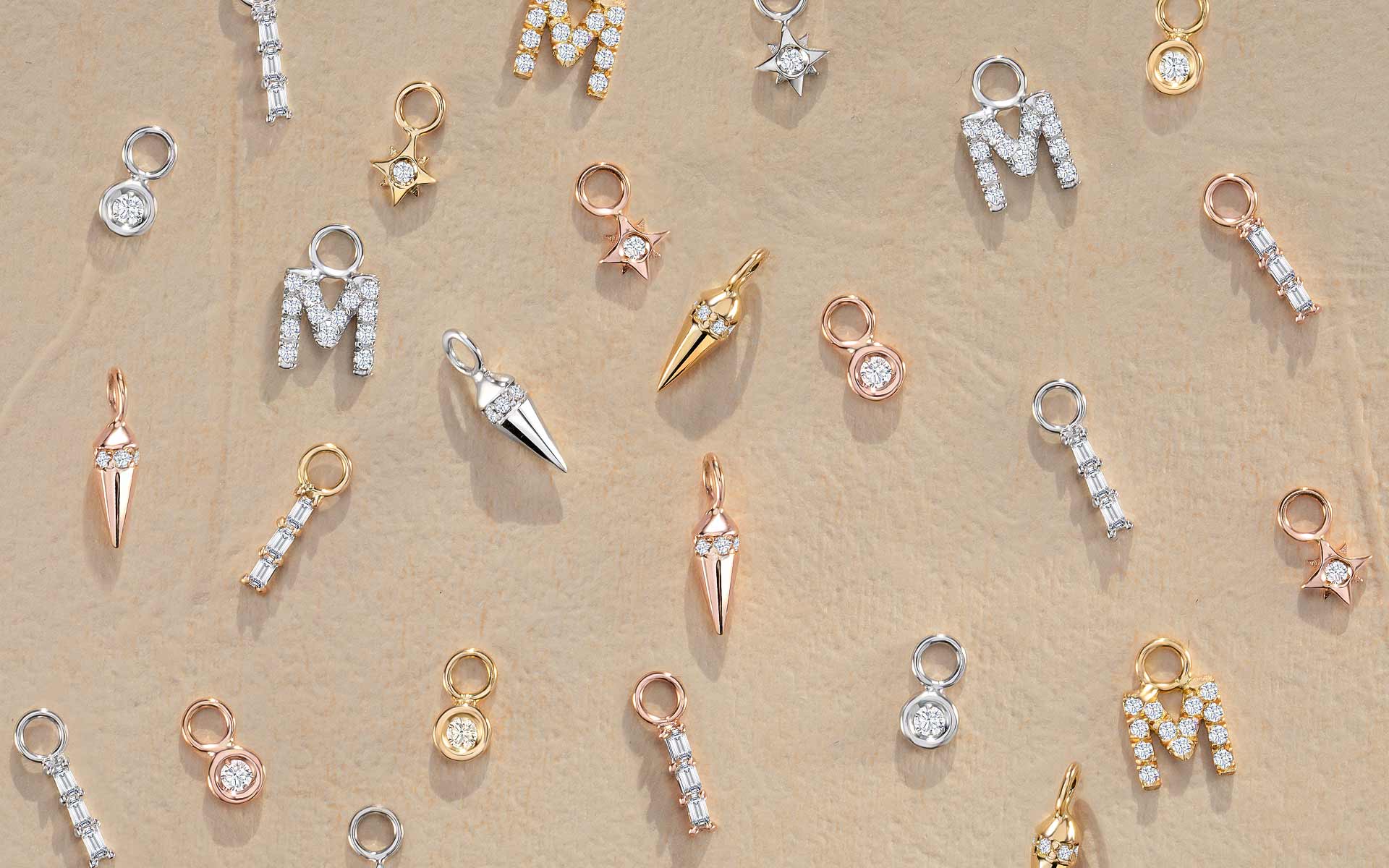 Charms para pendientes: qué son y cómo combinarlos – MUMIT